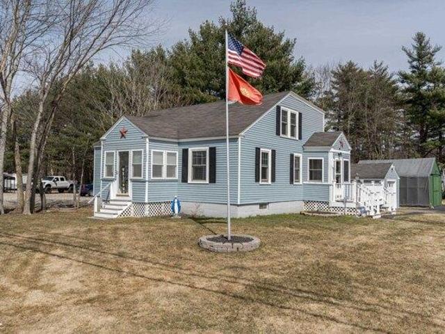 house with 4 bedroom, Somersworth NH DLS102279437