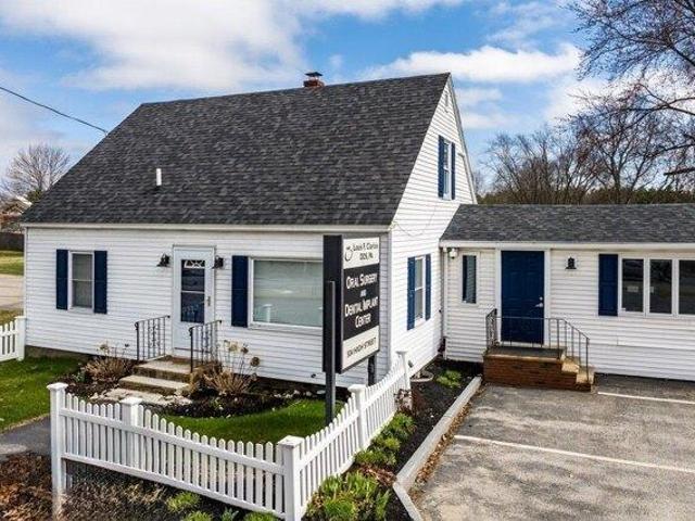 house with 4 bedroom, Somersworth NH ES105140104