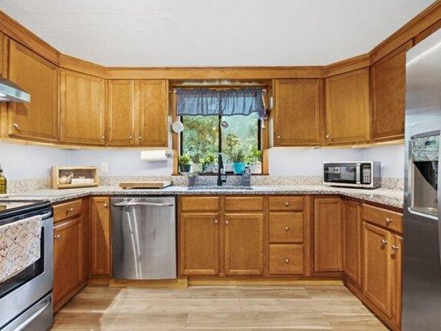 house with 4 bedroom, Somersworth NH ES105141079