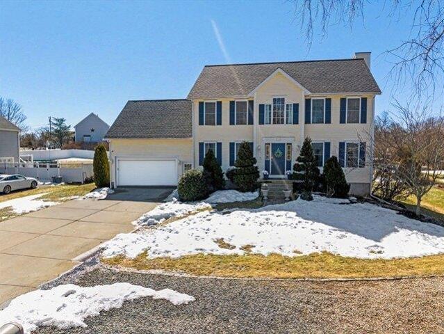 house with 4 bedroom, Somerset MA DS102411937