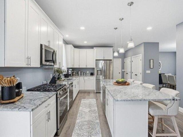 house with 4 bedroom, Somerset MA DS103886891