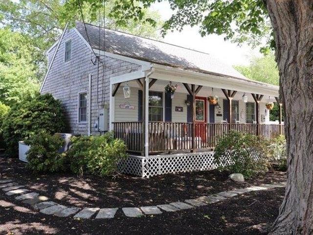 house with 4 bedroom, Somerset MA DS103967857