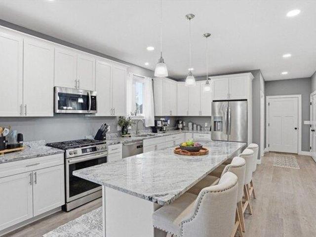 house with 4 bedroom, Somerset MA DS104477392