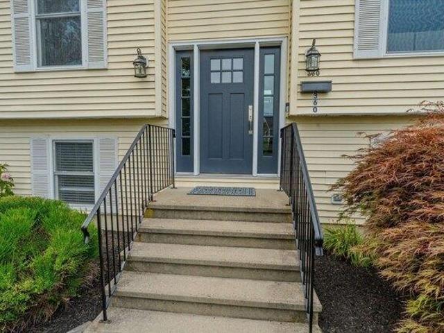 house with 4 bedroom, Somerset MA ES104834972