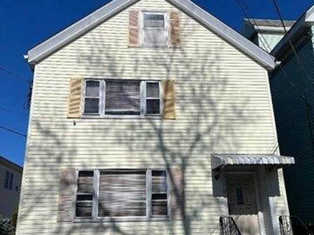 house with 4 bedroom, Somerville MA DLS103036872