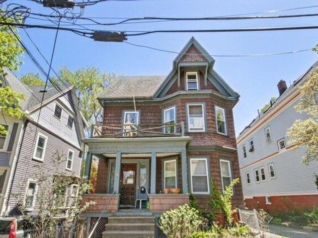house with 4 bedroom, Somerville MA DS104010913