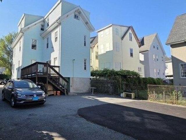 house with 4 bedroom, Somerville MA ES105095003