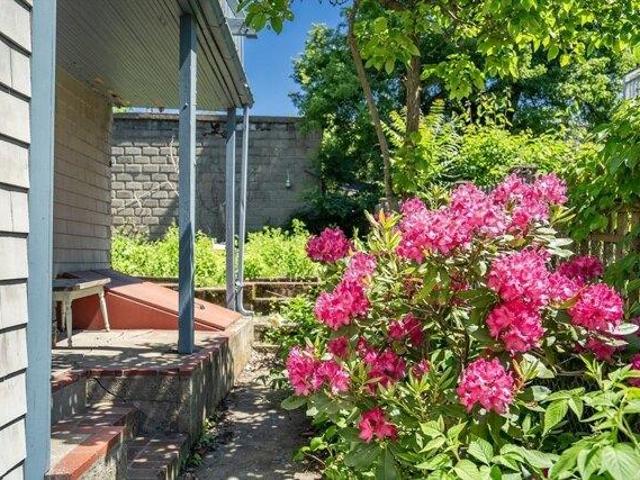 house with 4 bedroom, Somerville MA ES103438034