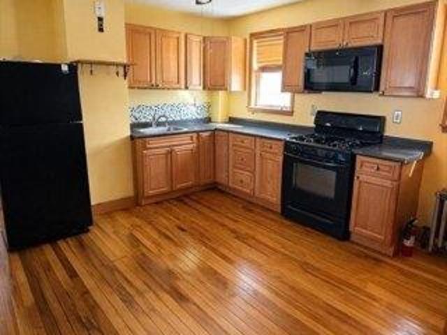 house with 4 bedroom, Somerville MA ES103966409