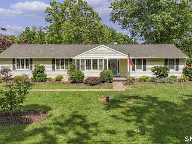 house with 4 bedroom, South Windsor CT ES104853540