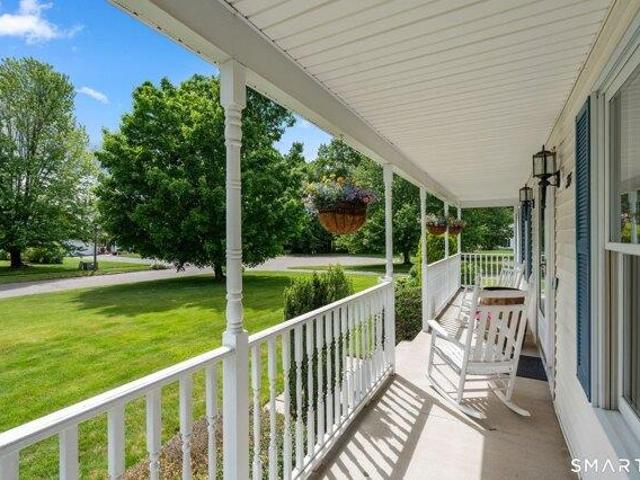 house with 4 bedroom, South Windsor CT ES105157736