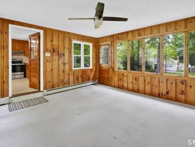 house with 4 bedroom, South Windsor CT ES103162178