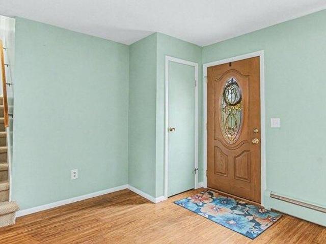 house with 4 bedroom, South Burlington VT DS102315475