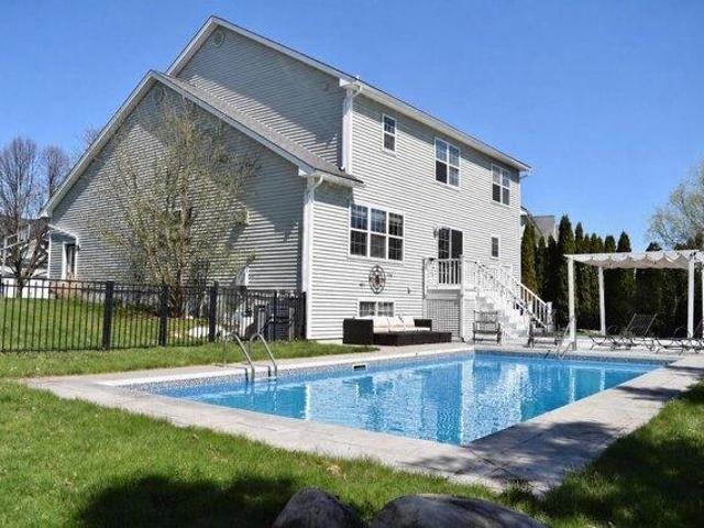 house with 4 bedroom, South Burlington VT DS103075056