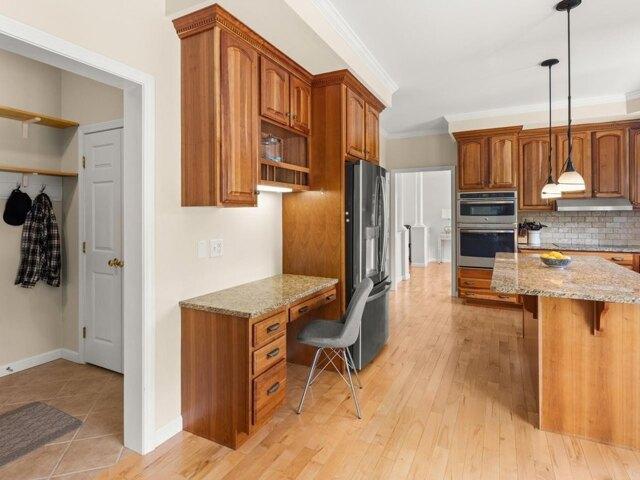 house with 4 bedroom, South Burlington VT ES104408541