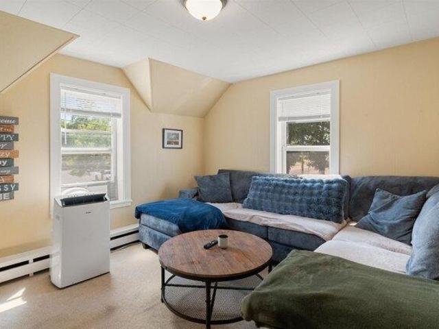 house with 4 bedroom, South Burlington VT ES105228958
