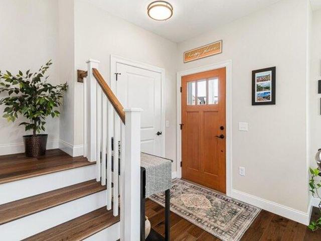house with 4 bedroom, South Burlington VT ES103034278