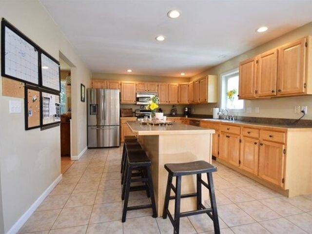 house with 4 bedroom, South Burlington VT ES103075056