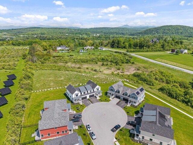house with 4 bedroom, South Burlington VT ES103432582