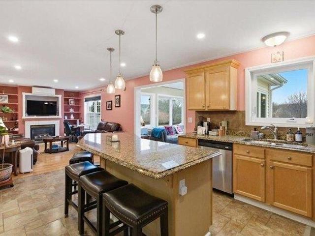 house with 4 bedroom, South Burlington VT ES103622893
