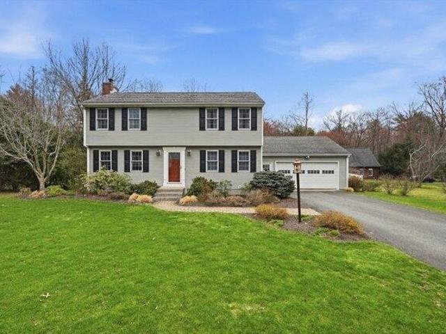 house with 4 bedroom, South Hadley MA DS102119062