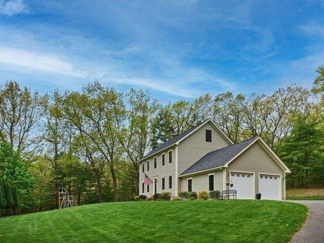 house with 4 bedroom, South Hadley MA DS102254869