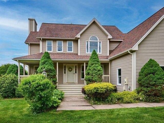 house with 4 bedroom, South Hadley MA DS104077063