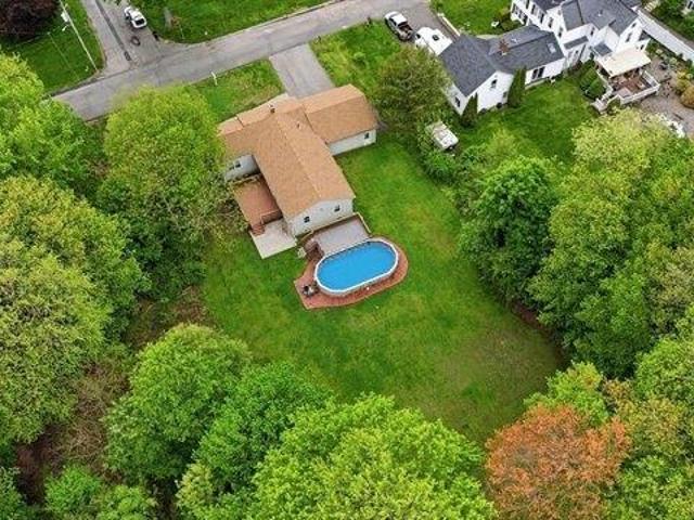 house with 4 bedroom, South Hadley MA ES103074851