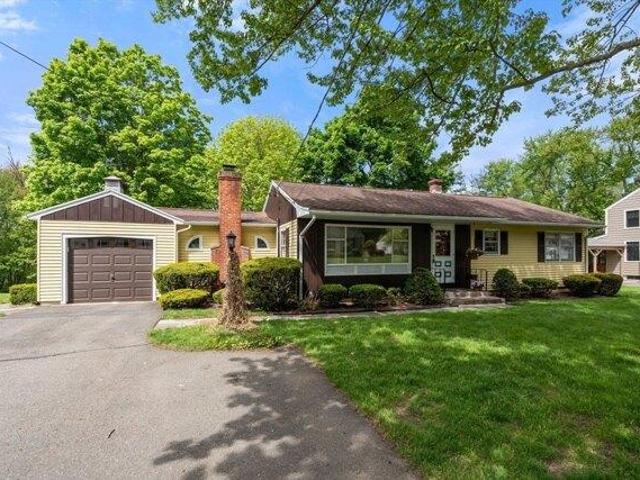 house with 4 bedroom, South Hadley MA ES103248622