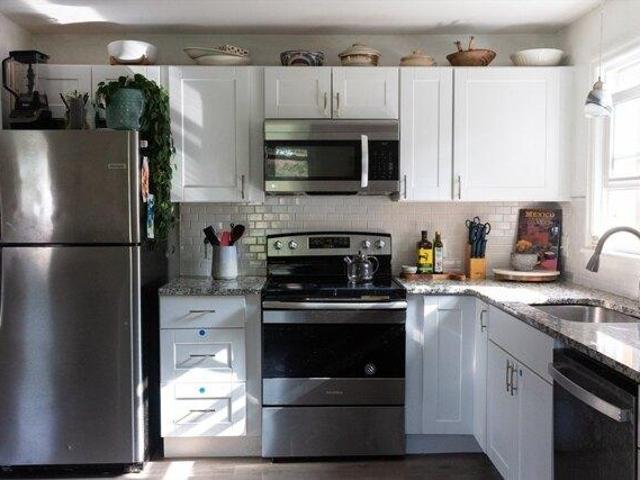 house with 4 bedroom, South Hadley MA ES105172093
