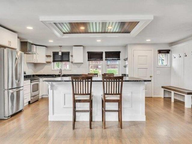 house with 4 bedroom, South Kingstown RI DLS102828453