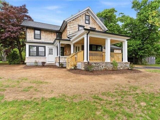 house with 4 bedroom, South Kingstown RI DLS103098627