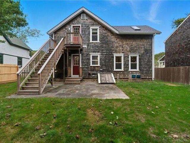 house with 4 bedroom, South Kingstown RI DS102061565