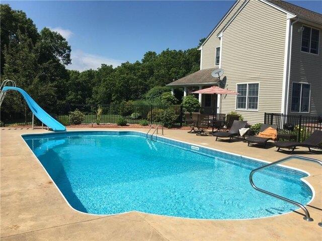 house with 4 bedroom, South Kingstown RI DS102061027