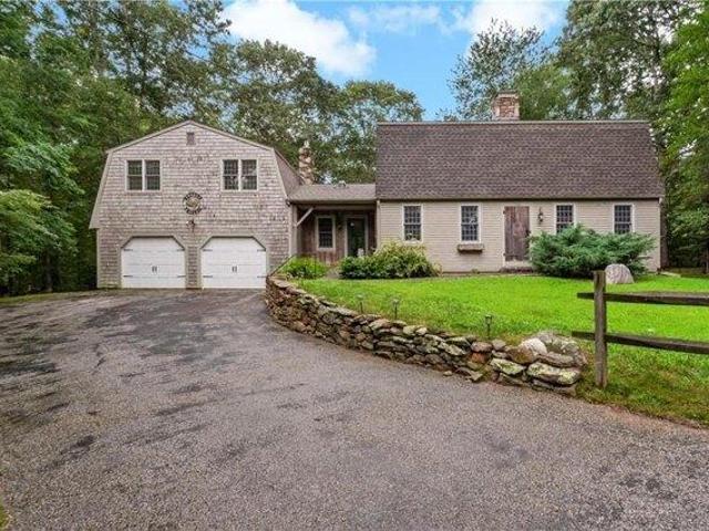 house with 4 bedroom, South Kingstown RI DS103932377
