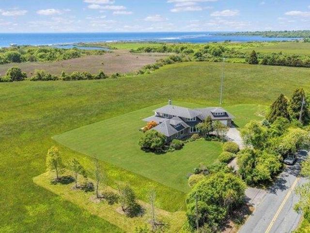 house with 4 bedroom, South Kingstown RI DS103184929