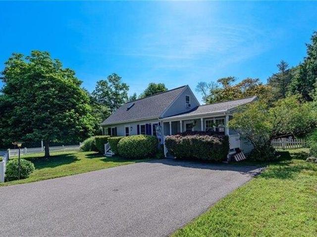house with 4 bedroom, South Kingstown RI DS104406107