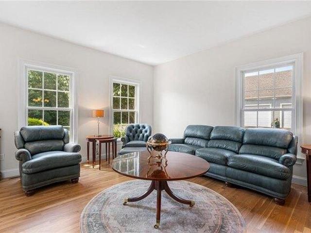house with 4 bedroom, South Kingstown RI DS104445690