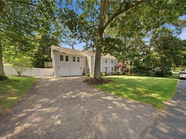 house with 4 bedroom, South Kingstown RI DS104445365