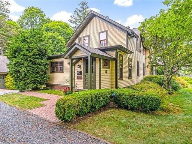 house with 4 bedroom, South Kingstown RI DS104352712