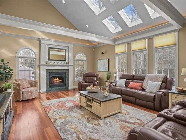 house with 4 bedroom, South Kingstown RI ES103222060