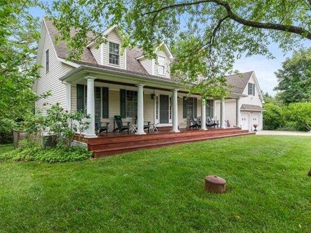 house with 4 bedroom, South Kingstown RI ES104850168