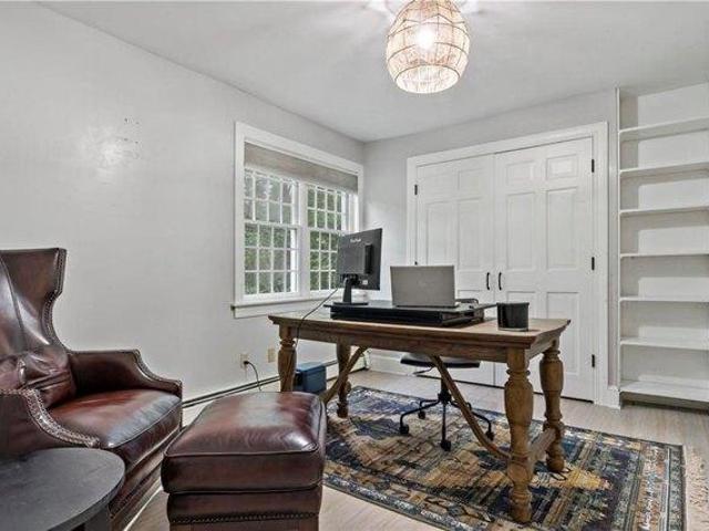 house with 4 bedroom, South Kingstown RI ES105174754