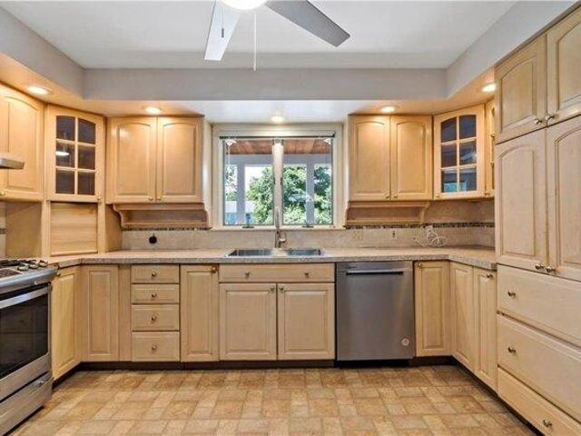 house with 4 bedroom, South Kingstown RI ES105230375