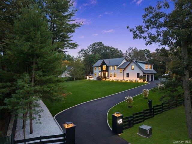 house with 4 bedroom, South m NY DLS101749987