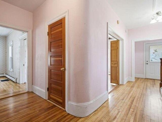 house with 4 bedroom, South Portland ME ES104352952