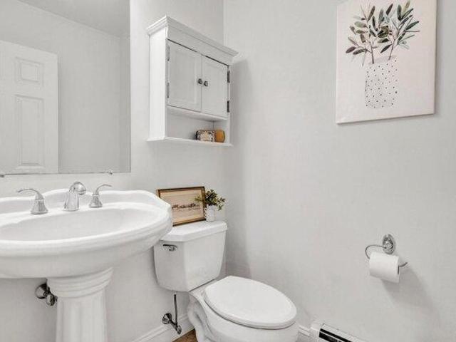house with 4 bedroom, South Portland ME ES105117143