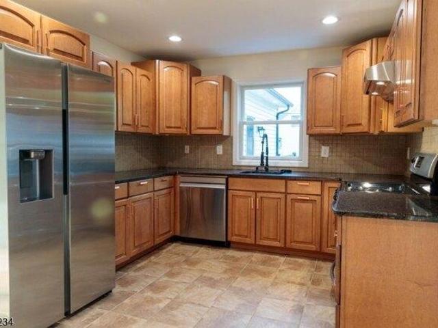 house with 4 bedroom, South Plainfield NJ ES104148584