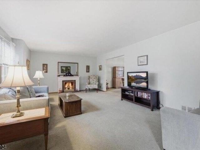 house with 4 bedroom, South Plainfield NJ ES104188155