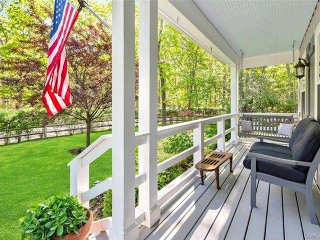 house with 4 bedroom, Southold NY DS103621223
